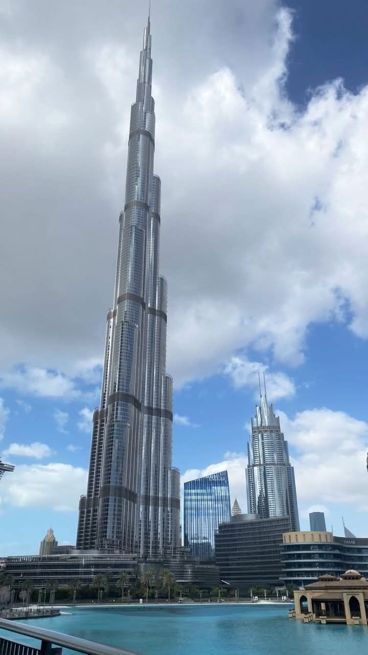 The Evolution of Dubai: From Humble Beginnings to a Luxurious Oasis ...